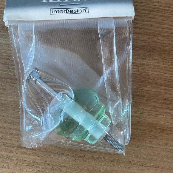 interDesign | Accents | Nwt Set Of Three Green Glass Knobs With Hardware From Interdesign Knob ...
